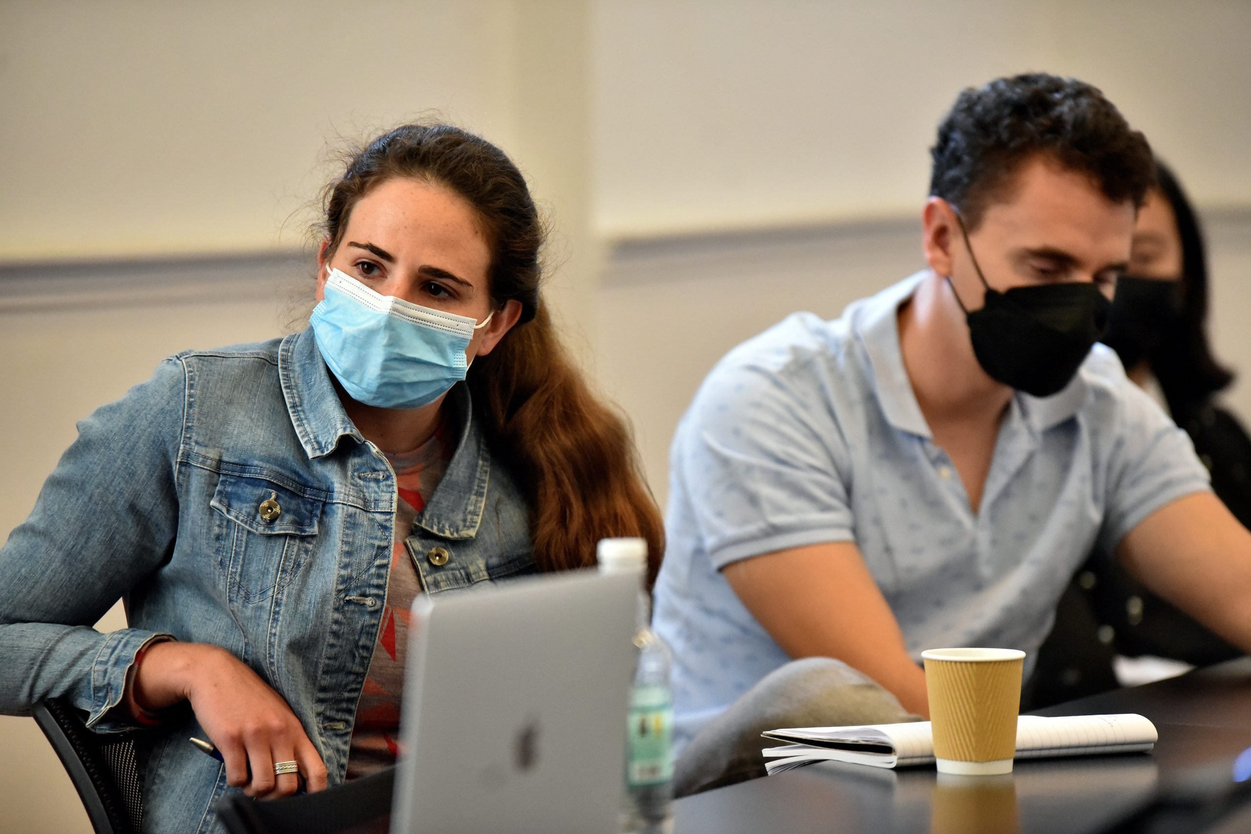 Estudiantes de la Universidad de Yale presentaron avances de tesis ...